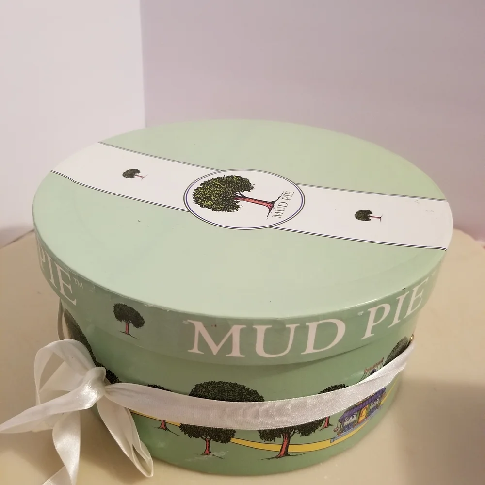Mudd Pie | Kitchen | Mud Pie Green Decorative Box With Ribbon Plus 5 ...